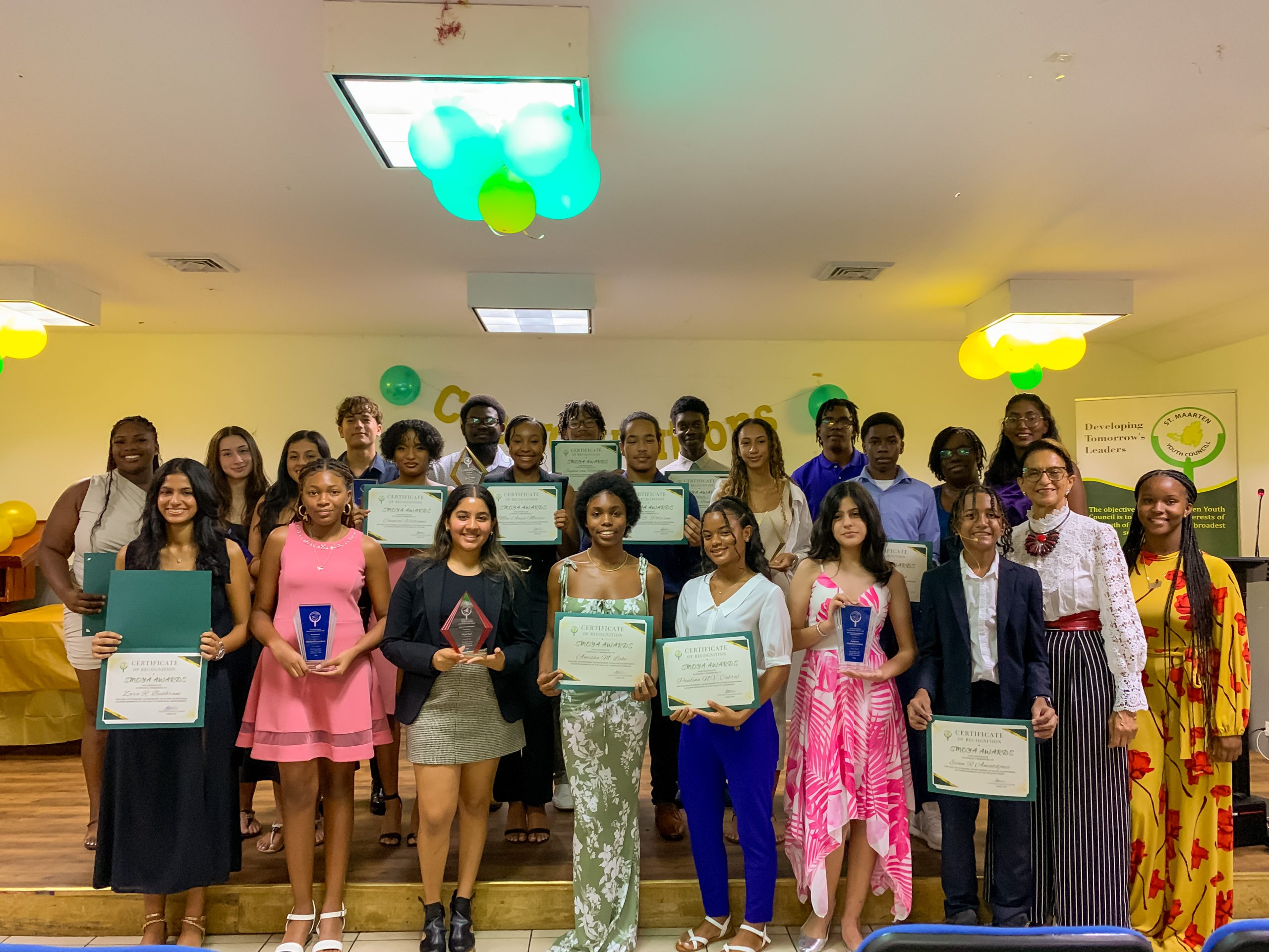 La Asociación del Consejo de la Juventud de St. Maarten reabre las ...