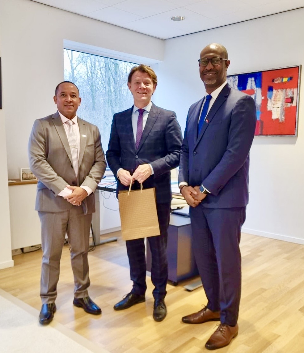 El SER Sint Maarten visita a SER Países Bajos y brinda información ...